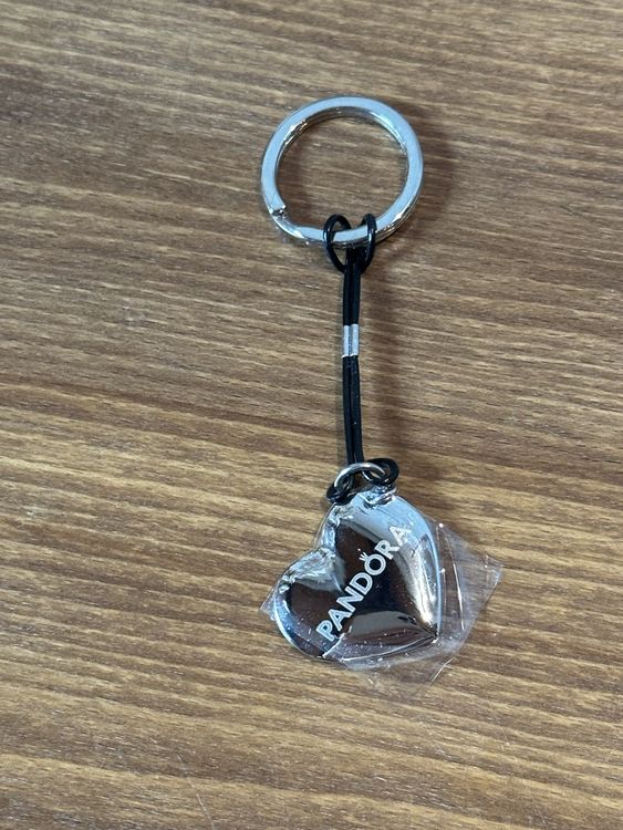 Pandora Heart Bag Charm | Kaufen auf Ricardo