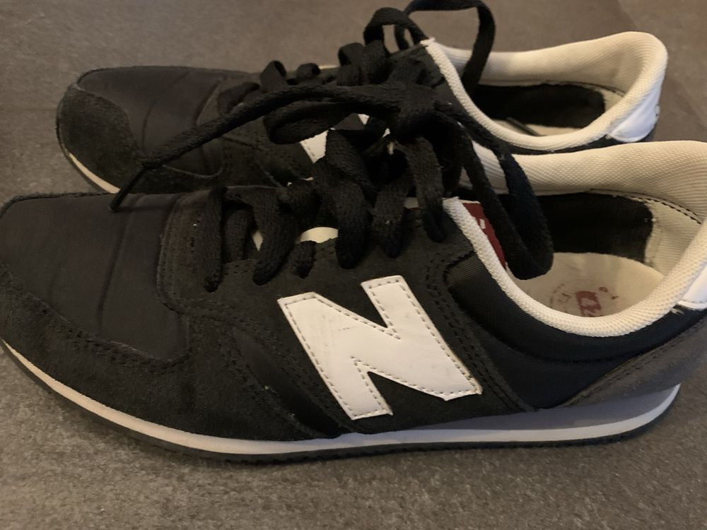 New Balance Schuhe (Gebraucht) in für CHF 7 – mit Lieferung auf Ricardo ...