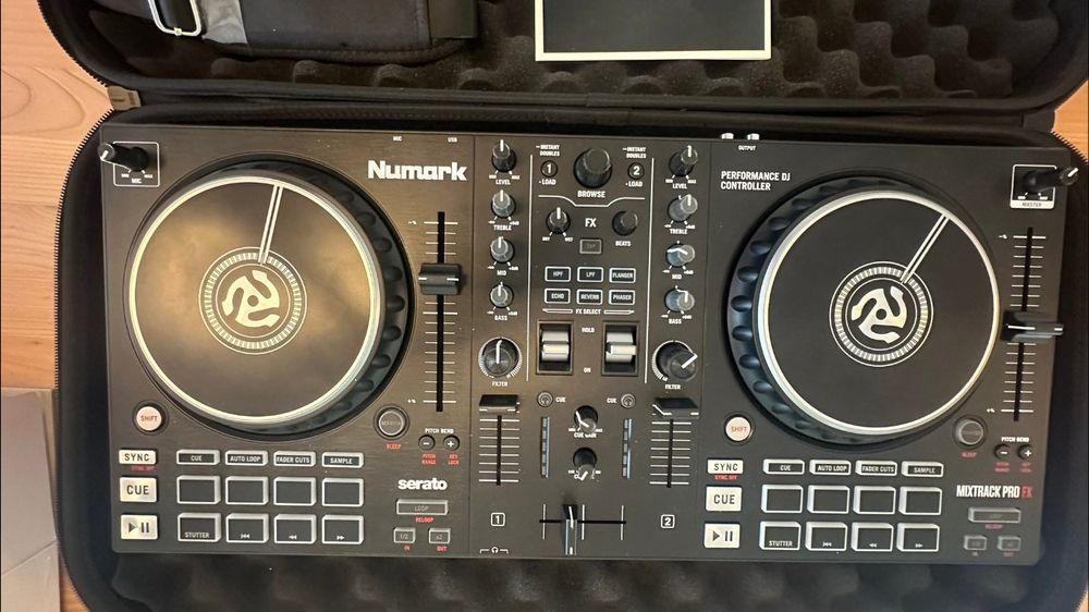 Numark Mixtrack Pro FX DJ Controller im Case (Neu (gemäss Beschreibung ...