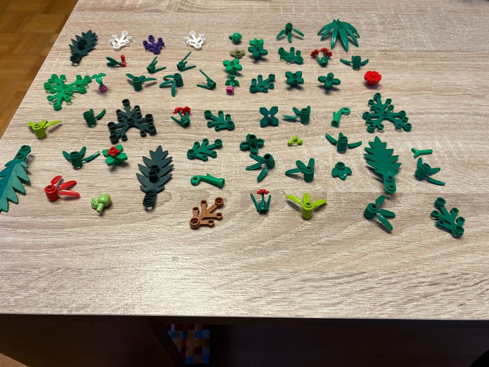 58 verschiedene Lego Bäume Sträucher und Blumen (Gebraucht) in ...