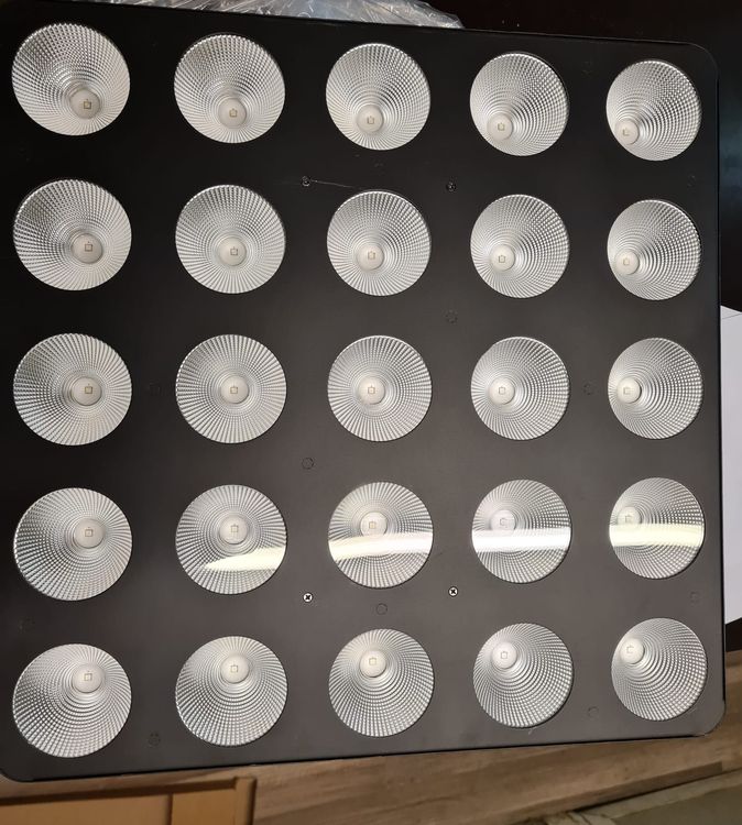 Starville LED Matrix Blinder 5x5 DMX Fluter (Gebraucht) in Fischingen ...