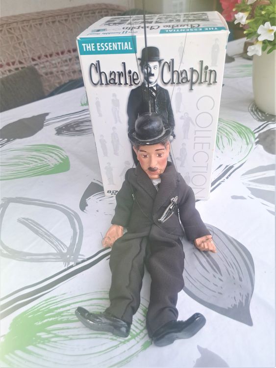 Charlie Chaplin DVD Kollektion (englisch) und Marionette | Kaufen auf ...