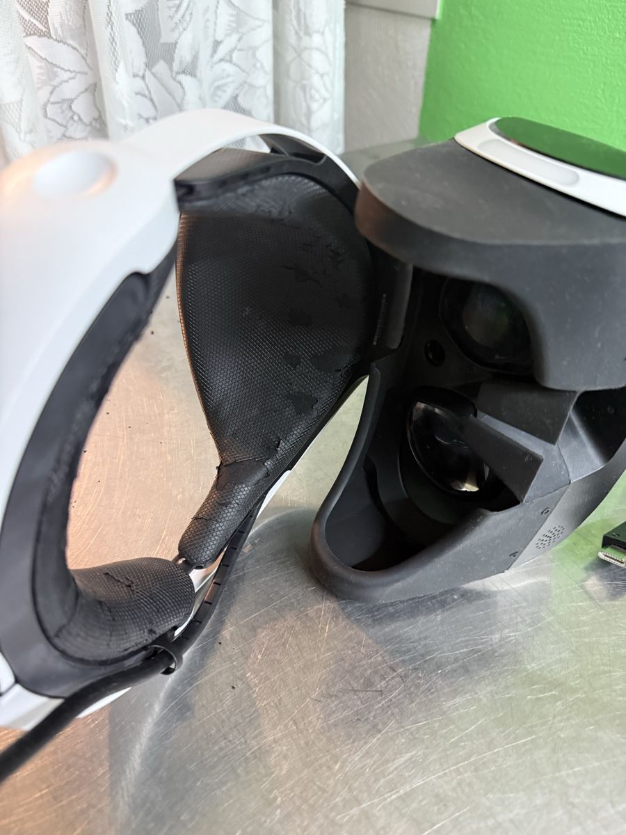 Playstation VR Brille (Gebraucht) in Glattfelden für CHF 40 – mit ...