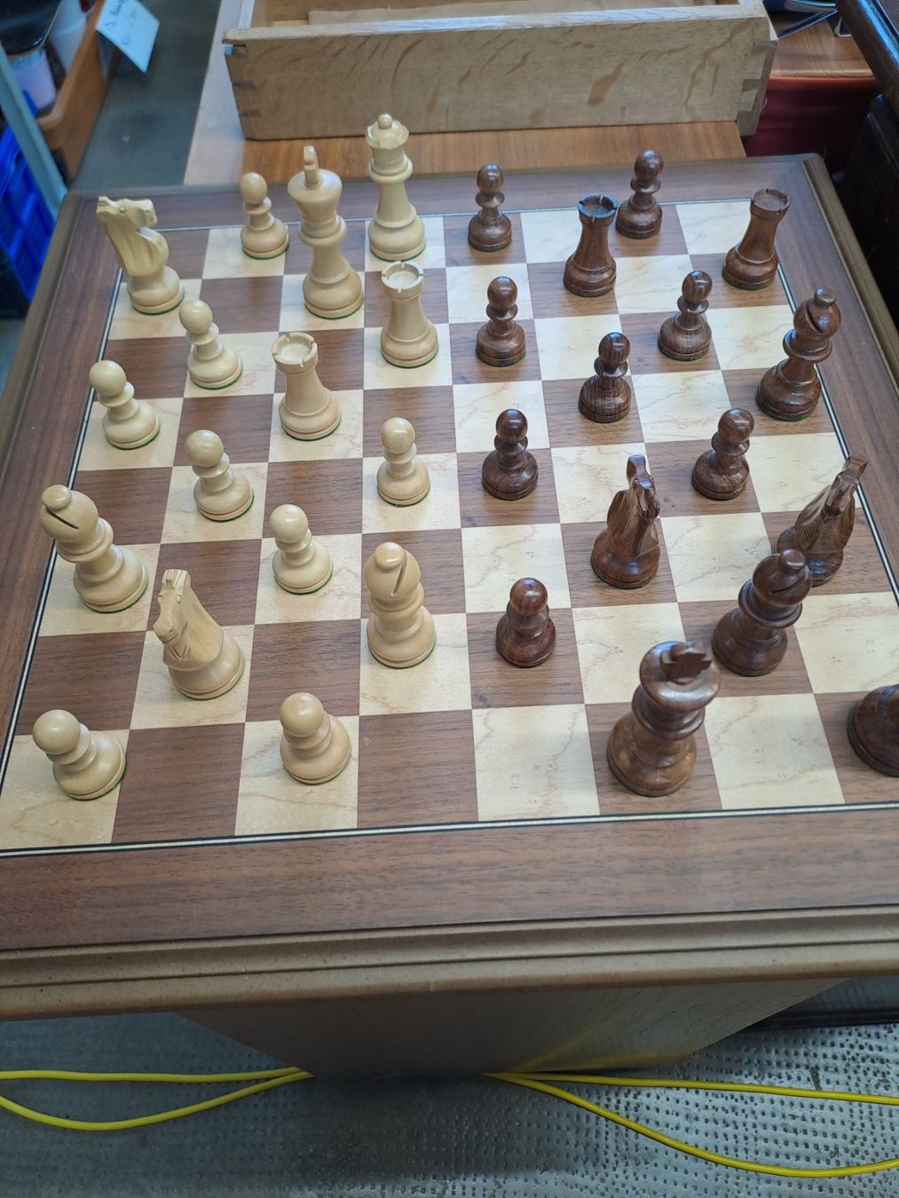 Is that board made of chipboard ? - Chess Forums - Chess.com