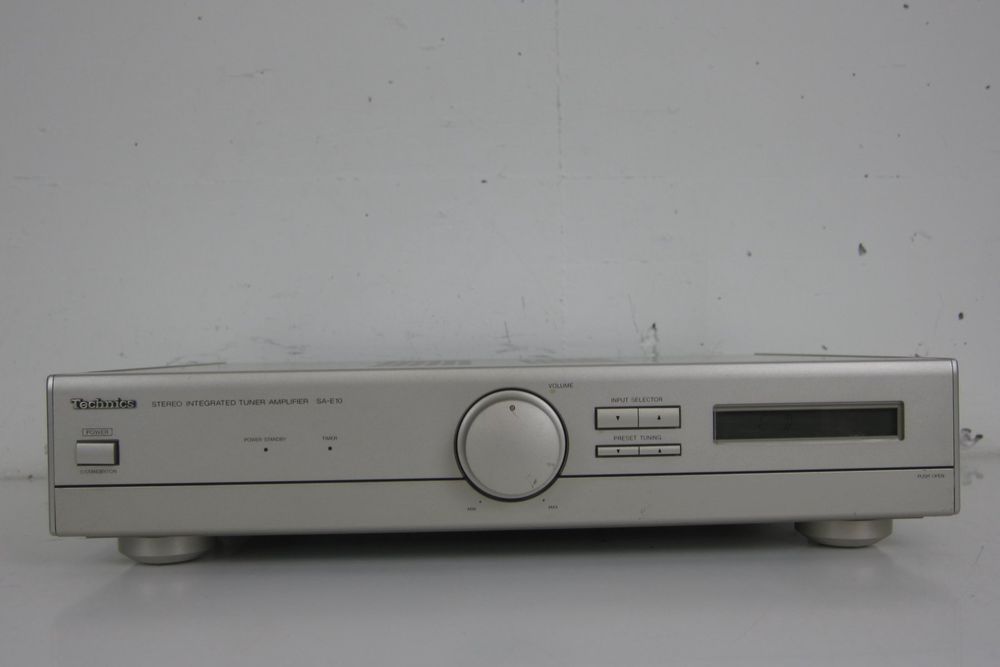 Technics SA-E10 Stereo Verstärker Receiver Silber (Gebraucht) in Fahrweid für CHF 70 – mit ...