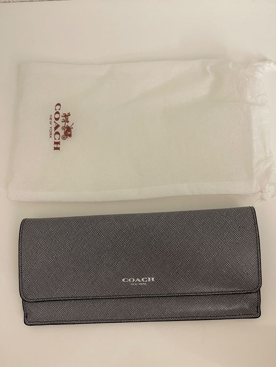 🌸 Portemonnaie con Coach 🌸 (Gebraucht) in Staad SG für CHF 49 – mit ...