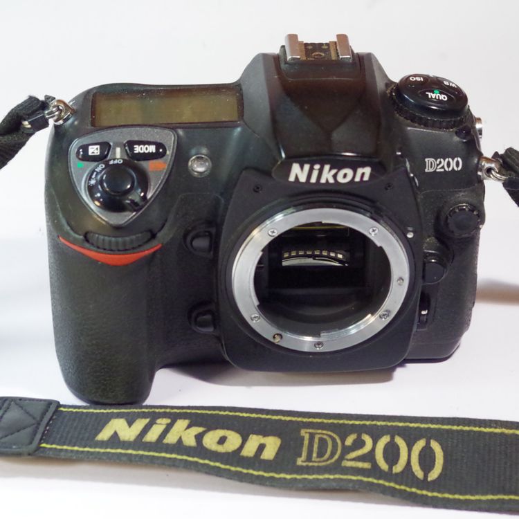 Nikon D200 (Gebraucht) in Erlinsbach für CHF 55 – mit Lieferung auf ...