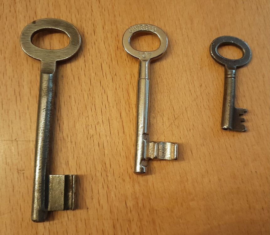 Alte Schlüssel Bartschlüssel clé clés chiave key (Gebraucht) in ...