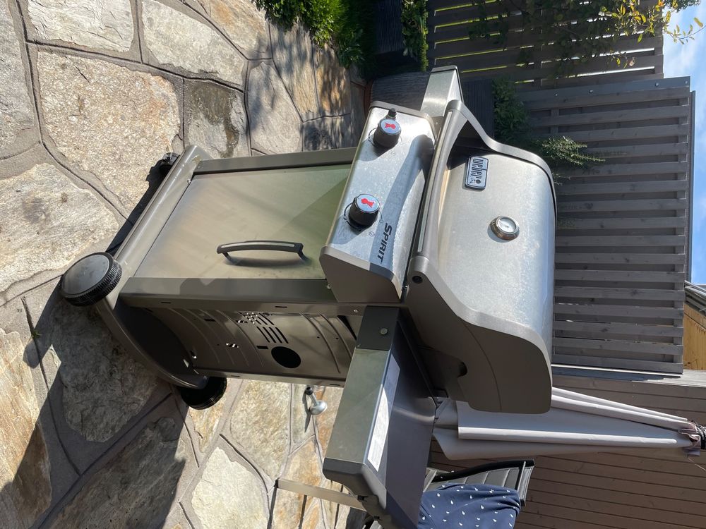 Gasgrill WEBER Spirit S-210 Premium aus Chromstahl | Kaufen auf Ricardo