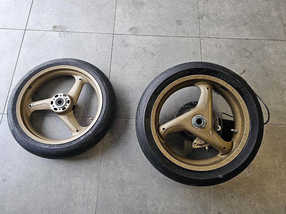 Ducati 748 916 996 998 Felgen mit Hinterbremse (Gebraucht) in Visp für CHF 400 – mit Lieferung ...