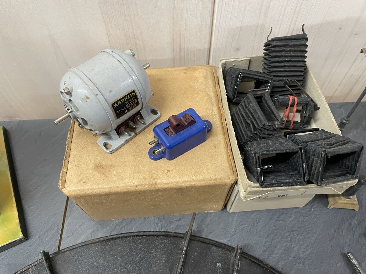 Spur 0/1 Märklin, Bing usw. Zubehör Lot (Defekt) in Pratteln für CHF 80 ...