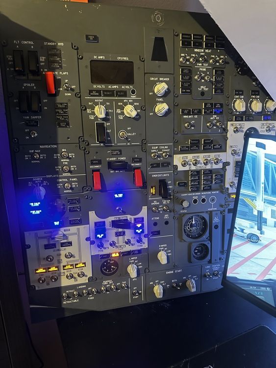 Boeing 737 Overhead - Panel (Gebraucht) in Schwanden GL für CHF 350 ...