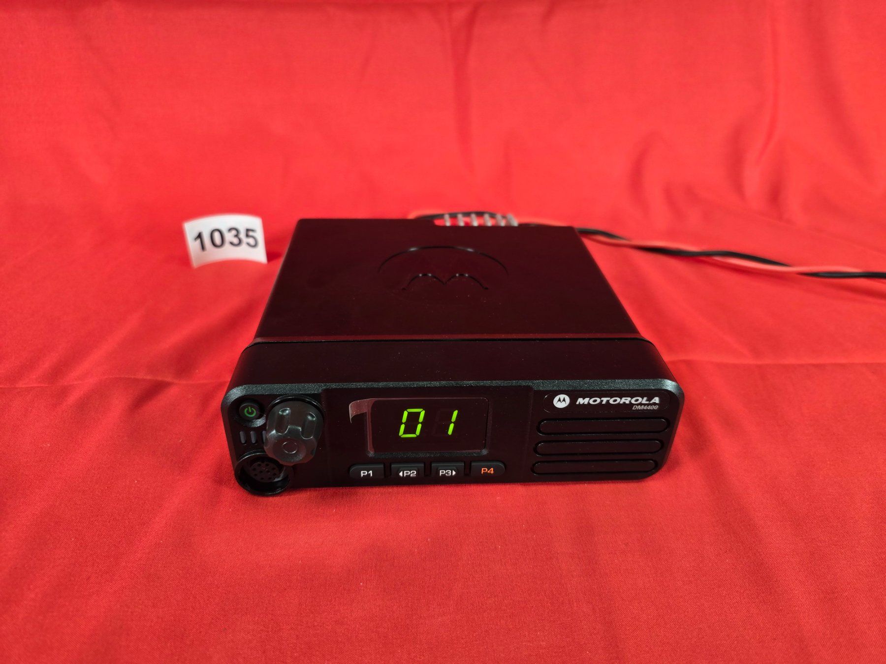 Motorola DM4400 VHF – originalverpacktes Demogerät, geprüft (Neu ...