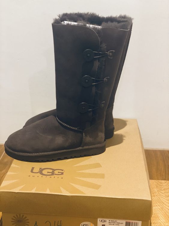 Ugg Boots W Bailey Button Triplet - Schokobraun - Grösse 40 (Neu und ...