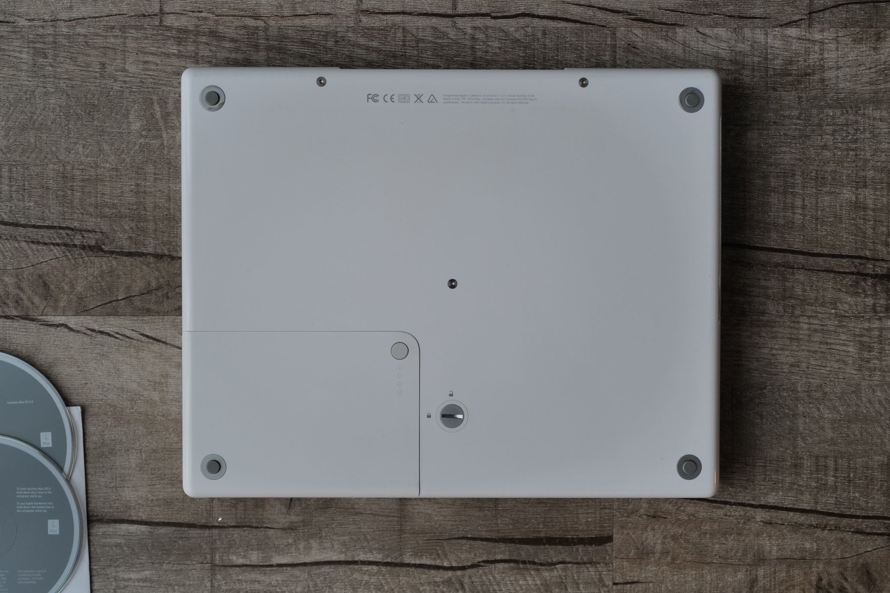 iBook G4 mit Install DVD (Gebraucht) in Port für CHF 20 – mit Lieferung ...