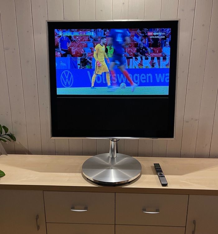 BeoVision 10-32 & MotorStand mit Beo4 | Kaufen auf Ricardo