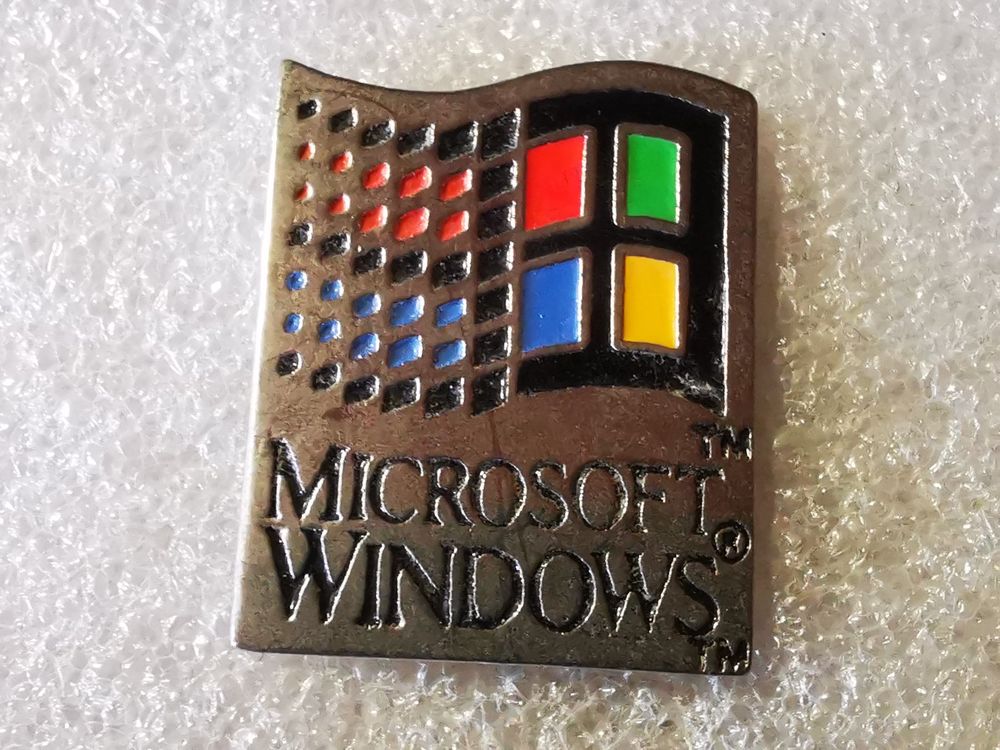 Ansteckpin 153: Microsoft Windows | Kaufen auf Ricardo
