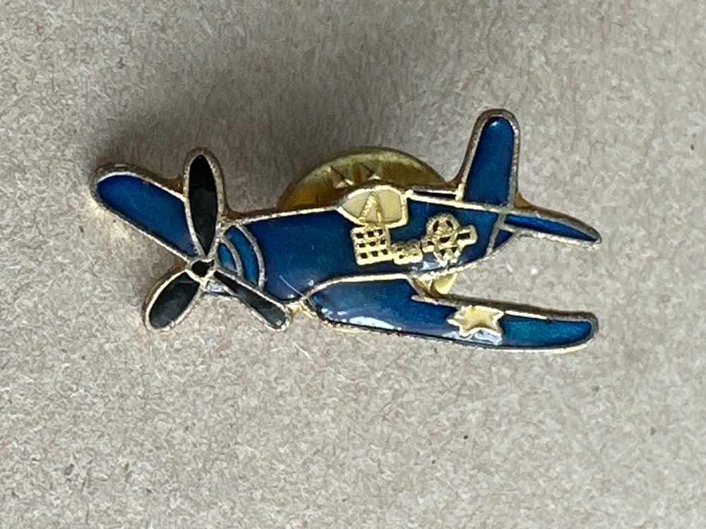 Pin Flugzeug (Gebraucht) in Glattbrugg für CHF 1 – mit Lieferung auf ...
