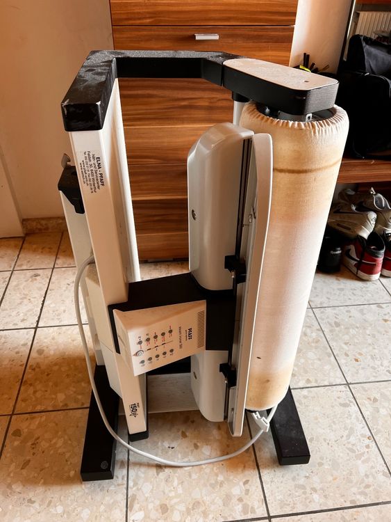 Dampfbügelmaschine PFAFF steam ironer 560 (Gebraucht) in Wohlenschwil ...