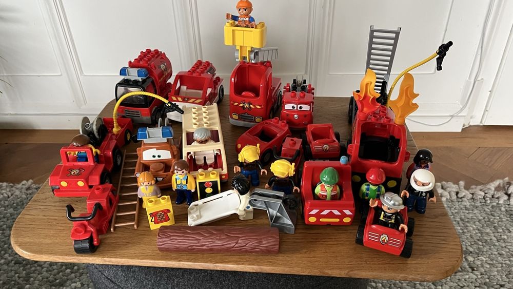 Lego Duplo Feuerwehr Krankenwagen Motorrad Löschfahrzeug (Gebraucht) in ...