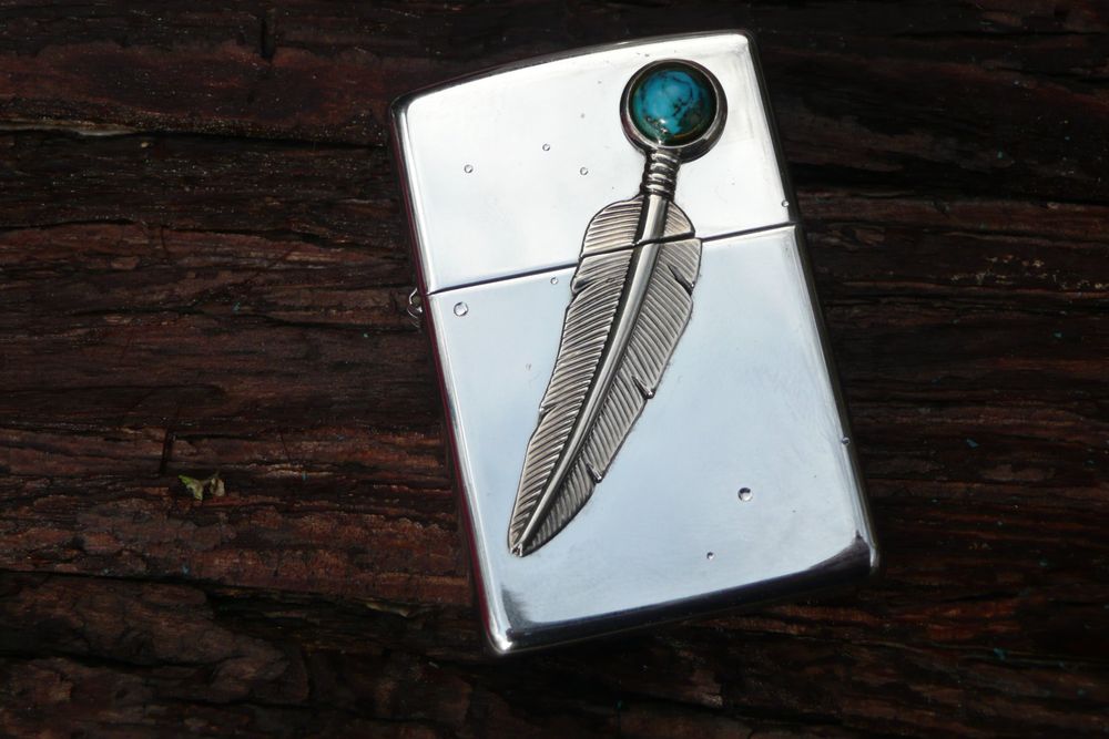 ZIPPO CHROMÉ (PLUME TURQUOISE) NEUF, 1998 (Neu (gemäss Beschreibung)) in Meyrin für CHF 30 – mit ...