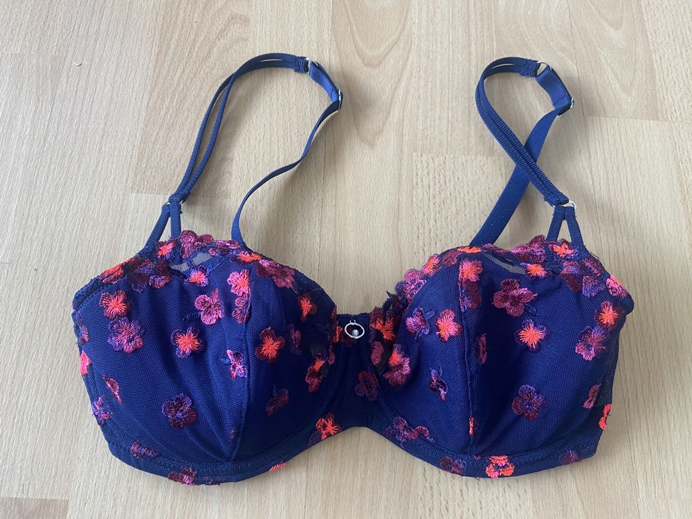 NEU!! BH mit Spitze von Marie Jo, D75, dunkelblau/pink (Neu (gemäss Beschreibung)) in Effretikon ...