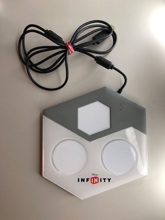 Disney Infinity Base (Gebraucht) in St.gallen für CHF 15 – mit ...