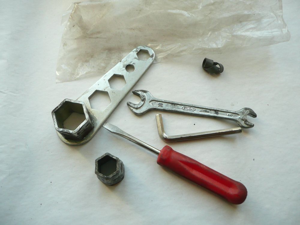 OLDTIMER MOFA BORDWERKZEUG PUCH MAXI S N Z50 X30 ZA50 S2 (Gebraucht) in ...