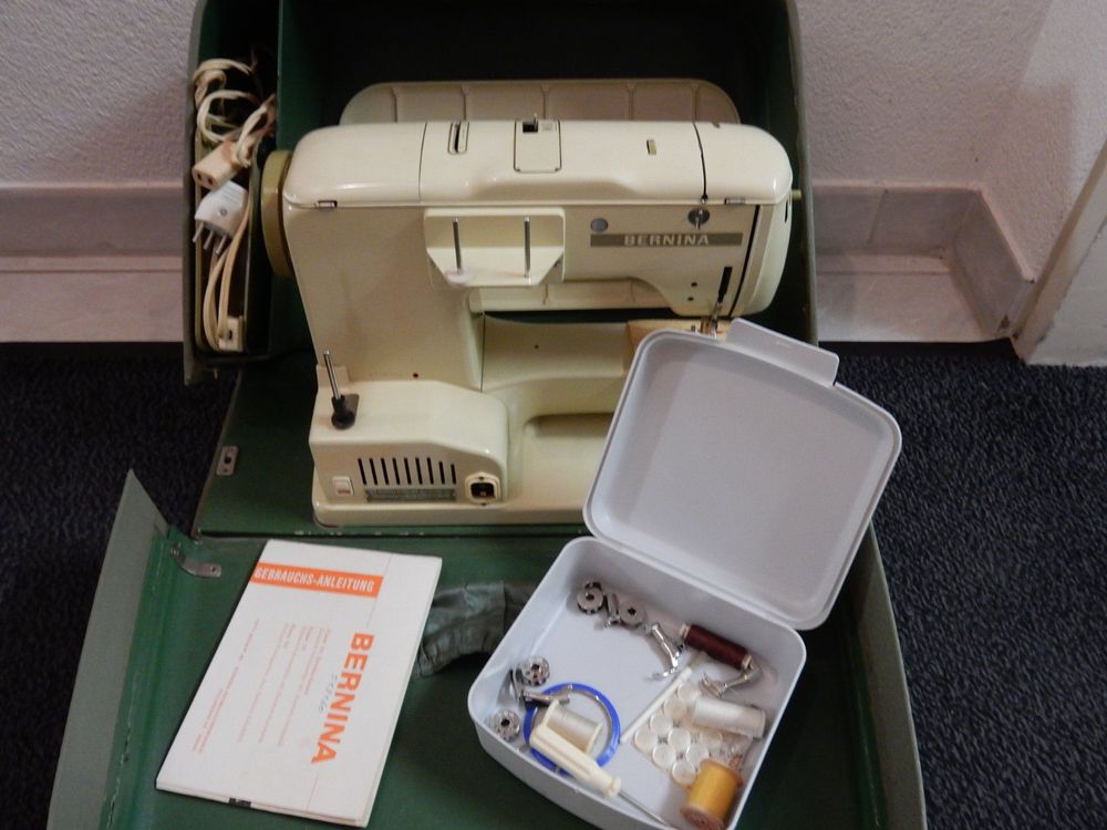 Bernina 731 Revidiert vom BerninafaCHmann mit viel Zubehör | Kaufen auf ...