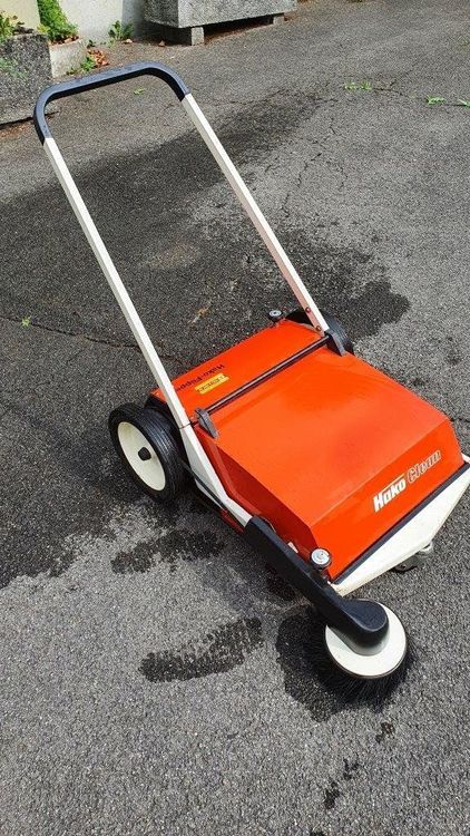 Hand-Kehrmaschine Hako Flipper (Gebraucht) in Thun für CHF 35 – nur ...