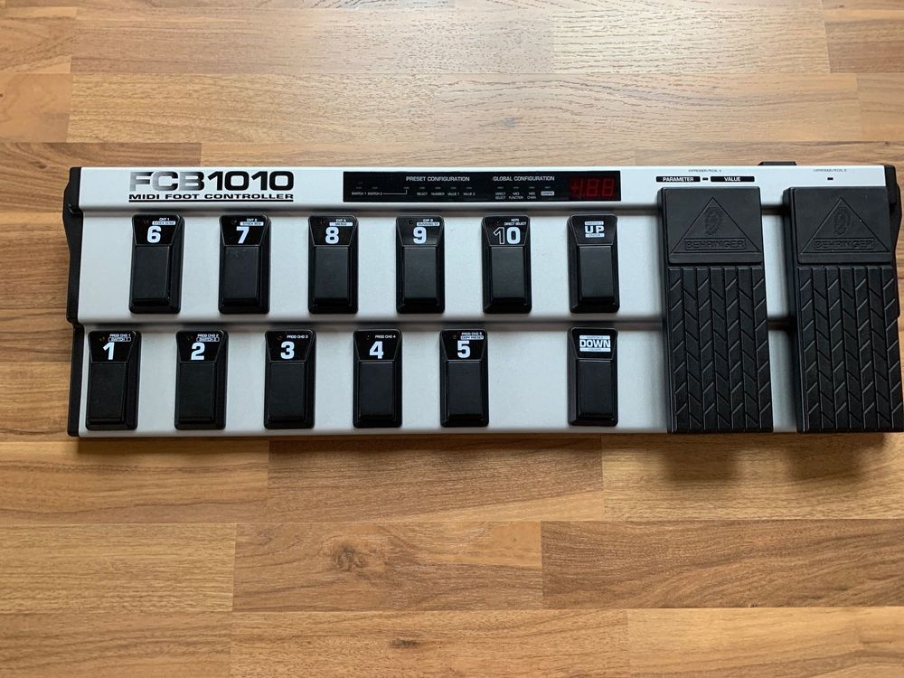 MIDI Foot Controller FCB 1010 | Kaufen auf Ricardo
