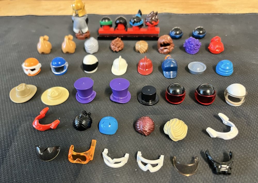 🧢🥽LEGO Hüte Haare Helme Brillen – 40+ Teile Konvolut (Neu (gemäss ...
