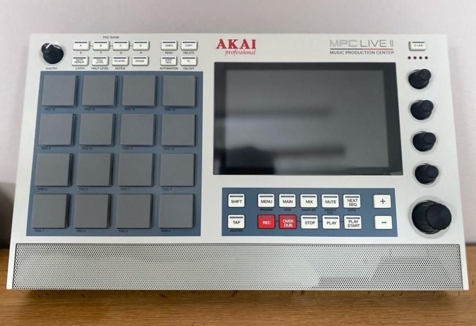Akai mpc live 2 Retro Edition | Kaufen auf Ricardo