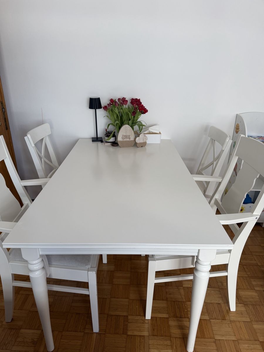 IKEA Ingatorp white extendable dining table + 4 chairs free (Gebraucht ...