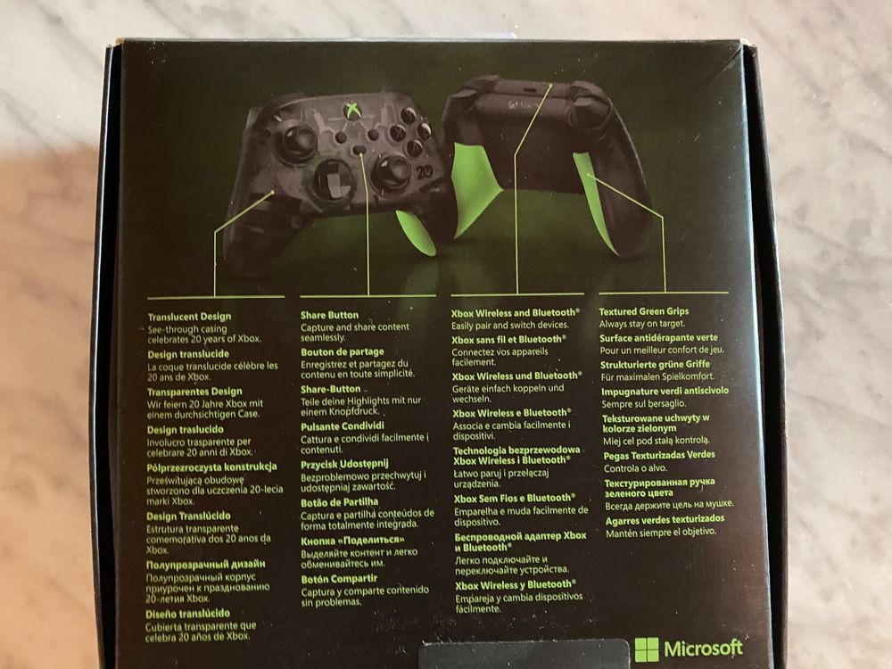 Xbox Series X , 2 limited Controllers | Kaufen auf Ricardo