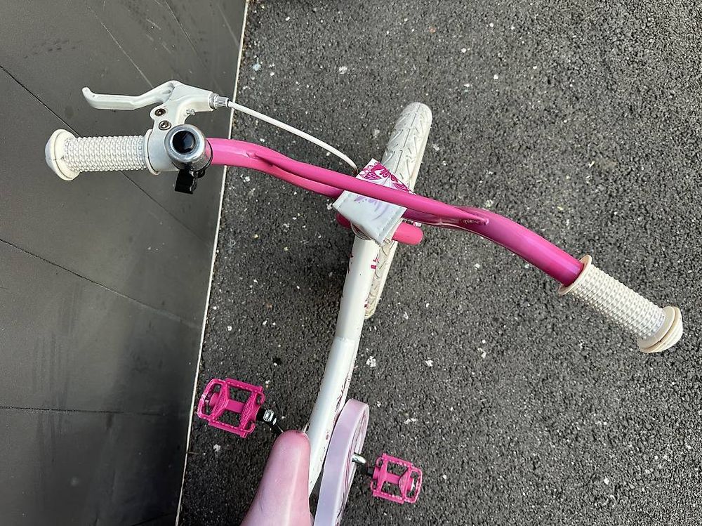 Bicicletta da bambina con rotelle 16 (Gebraucht) in Quartino für CHF 20 ...