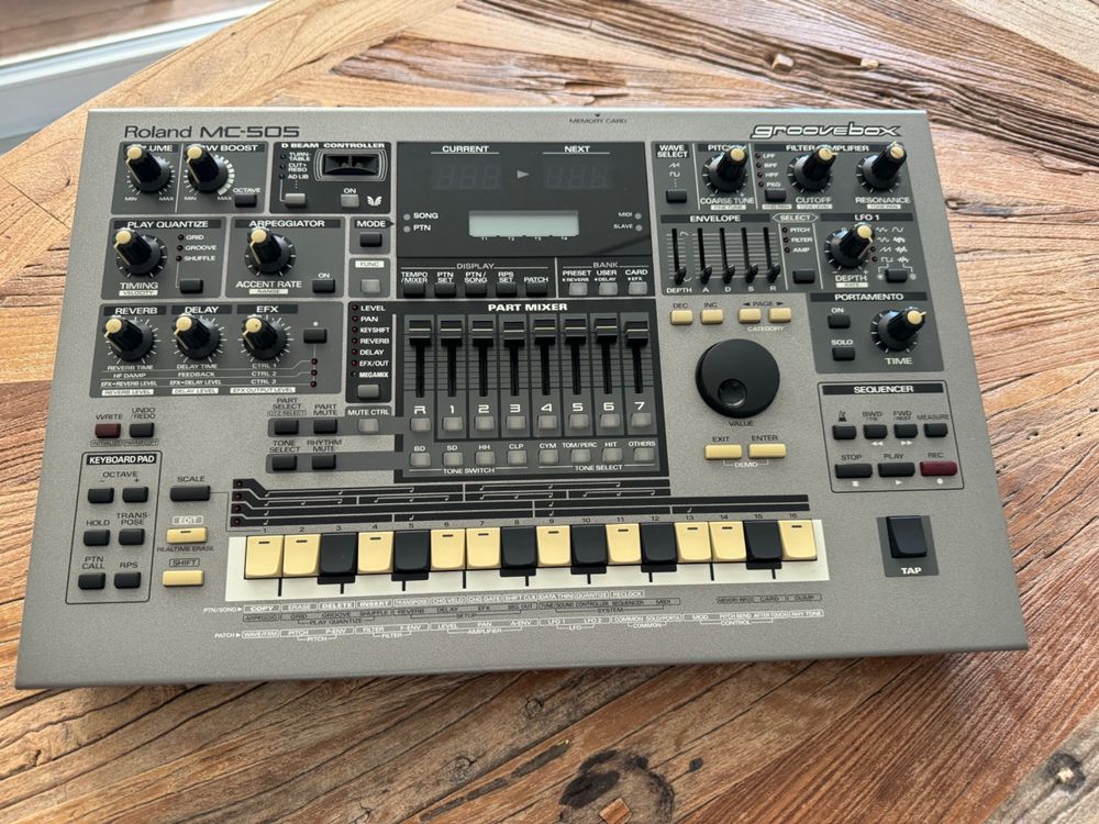 Roland MC-505 (Gebraucht) in Utzenstorf für CHF 399 – mit Lieferung auf ...