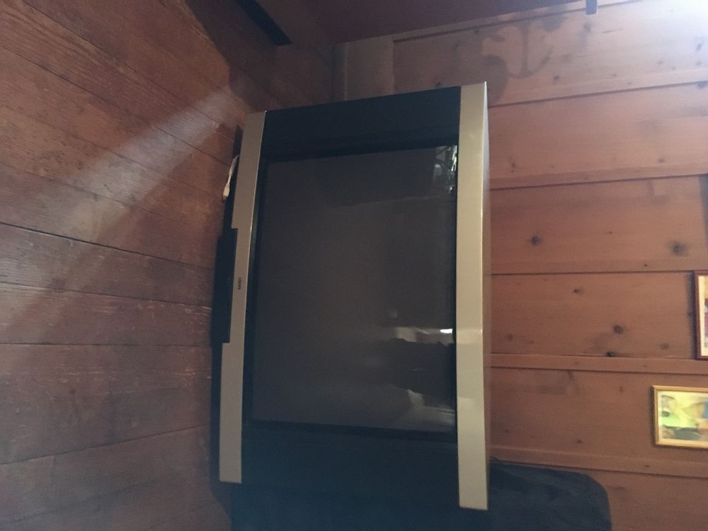 LOEWE TV Arcade 8772 ZP Röhrenfernseher Fernseher (Gebraucht) in Thun ...