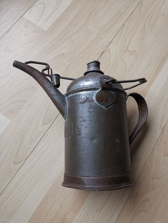 Alte Ölkanne (Gebraucht) in Flims-Waldhaus für CHF 11.5 – mit Lieferung ...