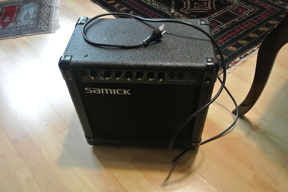 VERSTÄRKER SAMICK (Gebraucht) in basel für CHF 8 – nur Abholung auf Ricardo kaufen