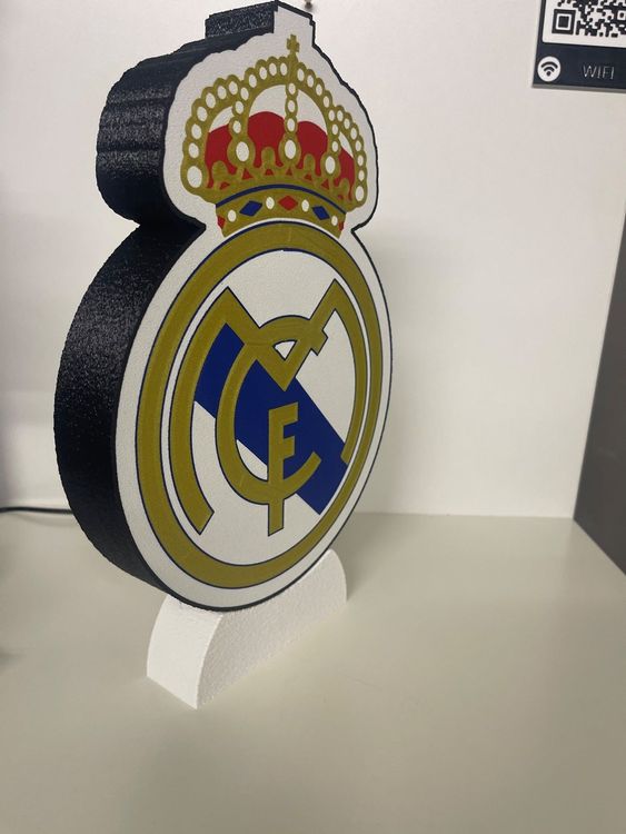 Real Madrid Logo mit LEDs (Neu (gemäss Beschreibung)) in Luzern für CHF ...