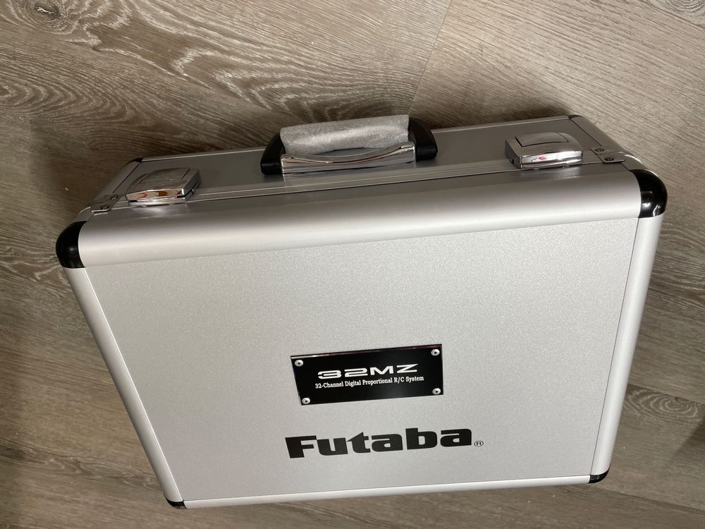 Futaba Senderkoffer T32MZ (Neu und originalverpackt) in Russikon für ...
