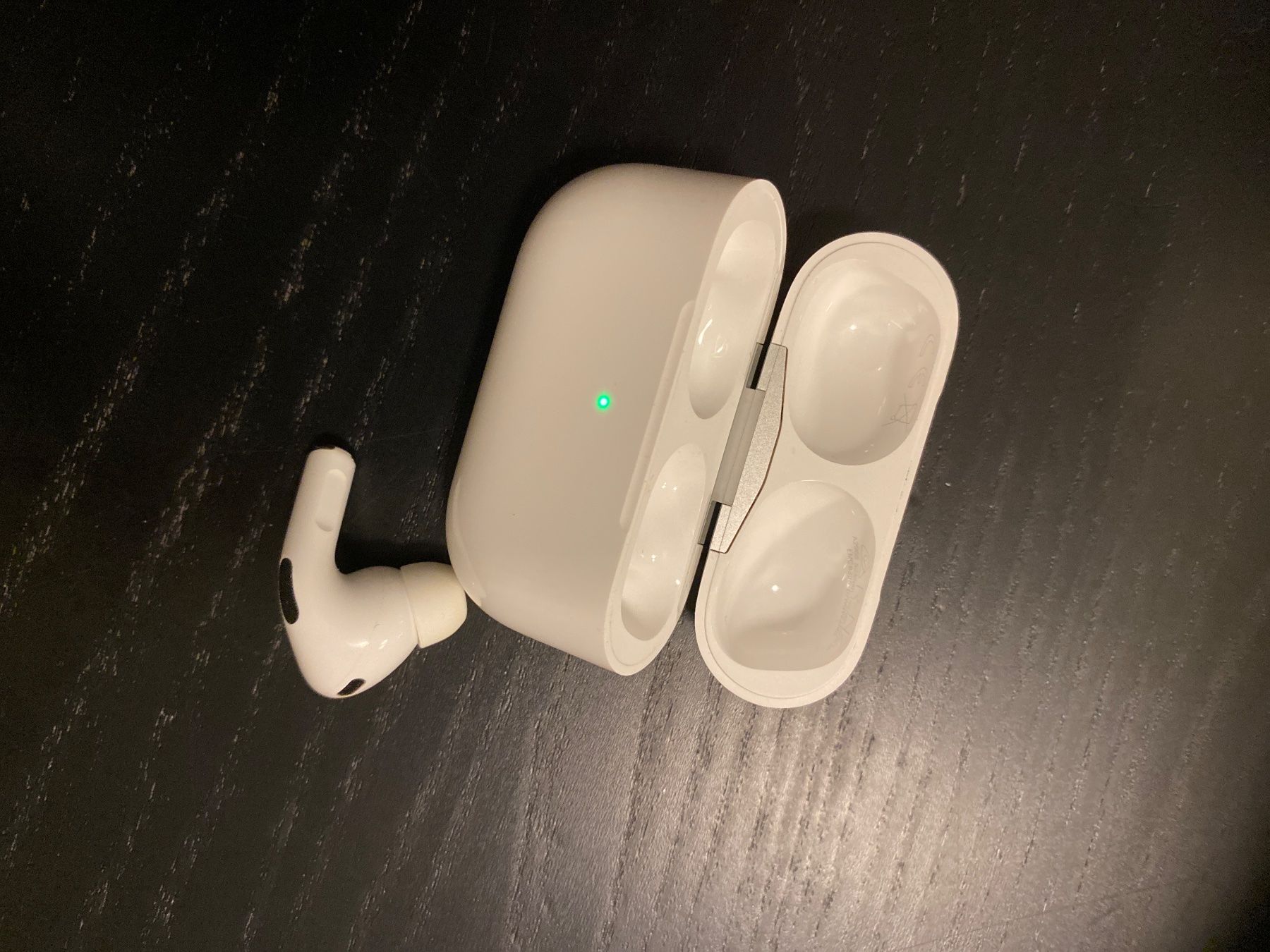 AirPods Pro 2nd Generation (nur linker AirPod! + Case) (Gebraucht) in ...