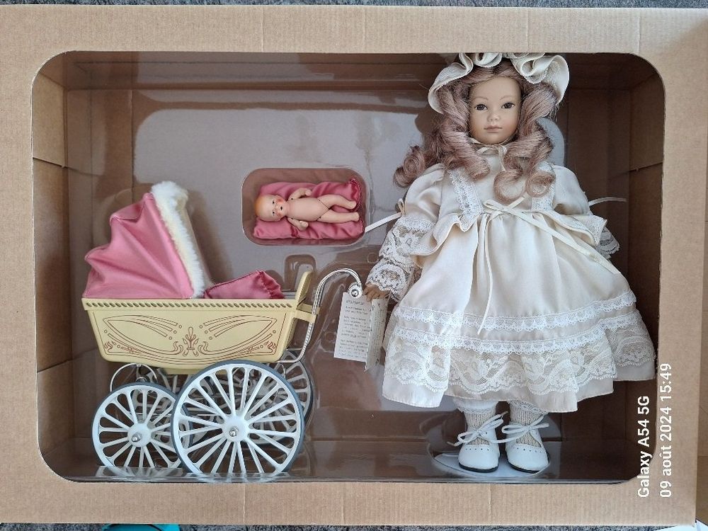 Poupée Heidi Ott, romantique avec poussette et bébé (Neuf avec ...