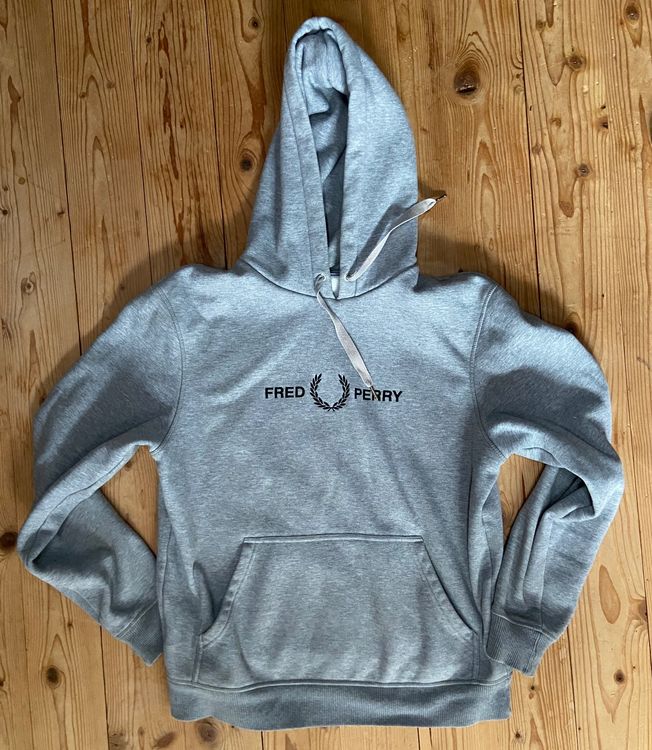 Hooie FRED PERRY (Gebraucht) in Stäfa für CHF 30 – nur Abholung auf ...