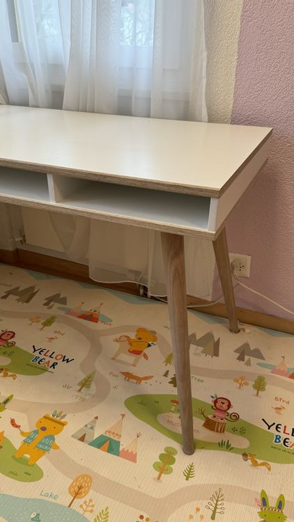 Schönes Pult / Schreibtisch in weiss/beige | Kaufen auf Ricardo