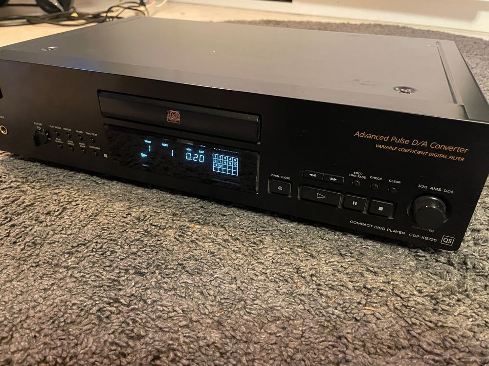 Sony CPD XB720 CD Spieler mit opt. Out (Gebraucht) in Embrach für CHF ...