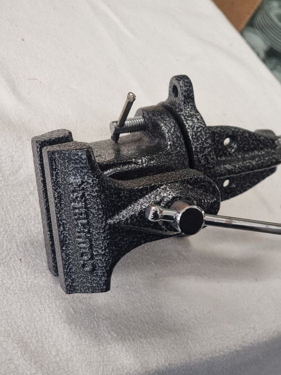 Tisch Schraubstock / Amboss - Ideal für Werkstatt, Hobby! (Gebraucht ...