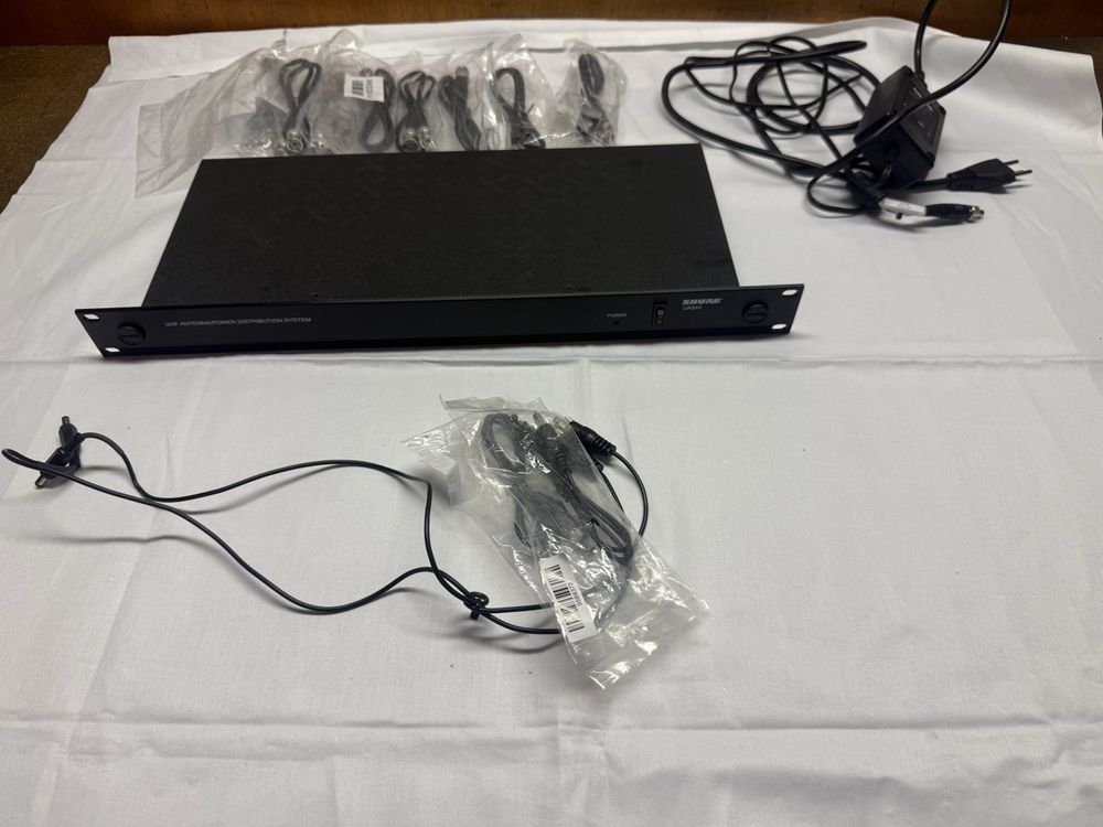 Shure UA 844 aktiver Antennensplitter | Kaufen auf Ricardo