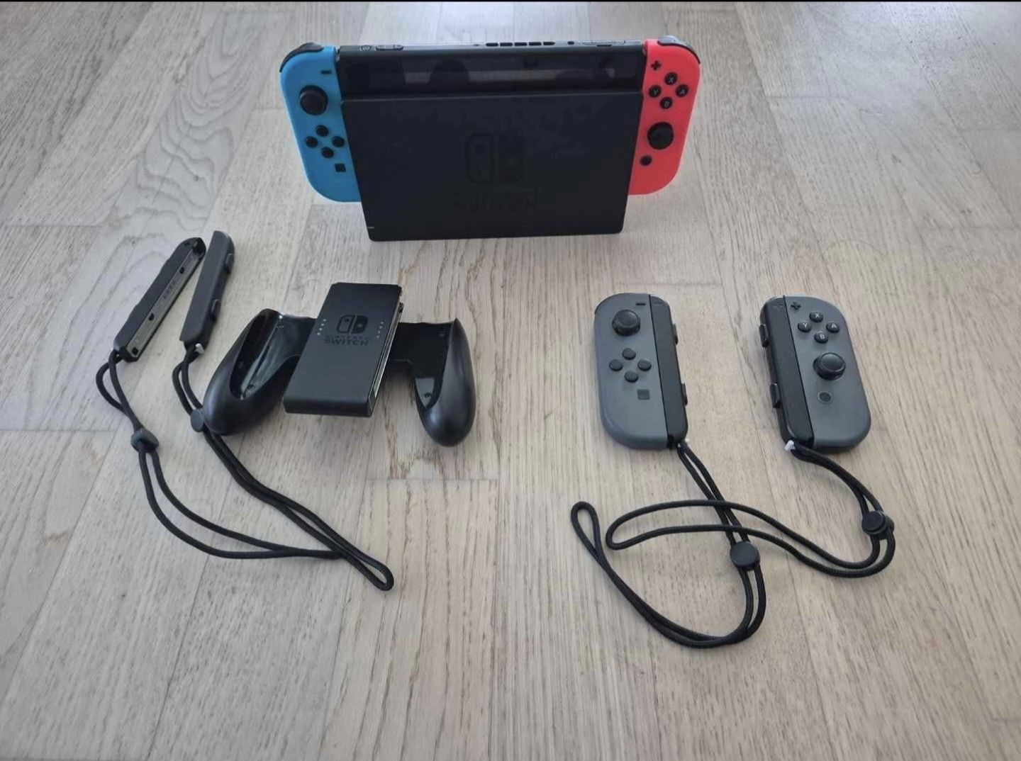 Nintendo Switch 1 inkl. Pro Controller und Zubehör (Gebraucht) in Gipf ...
